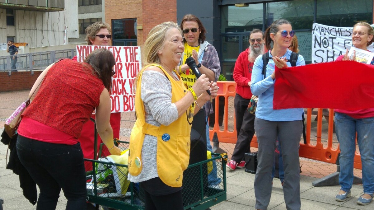 Red line protest outside Manchester oil and gas conference – DRILL OR DROP?